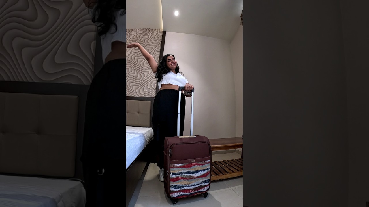 Best TRAVEL Trolley Bag From ZOUK - Flight Hotel Go